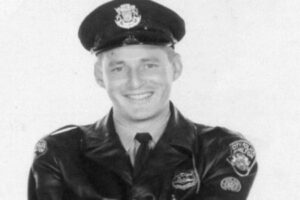 Former Hamilton Police Chief Colin Millar dies at 84 - CHCH