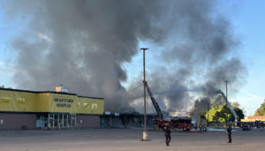 Brantford emergency officials on scene at massive fire at Mohawk Plaza