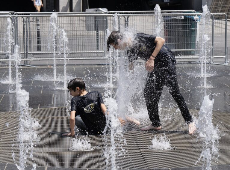 Environment Canada issues heat warnings for parts of Ontario as heat ...